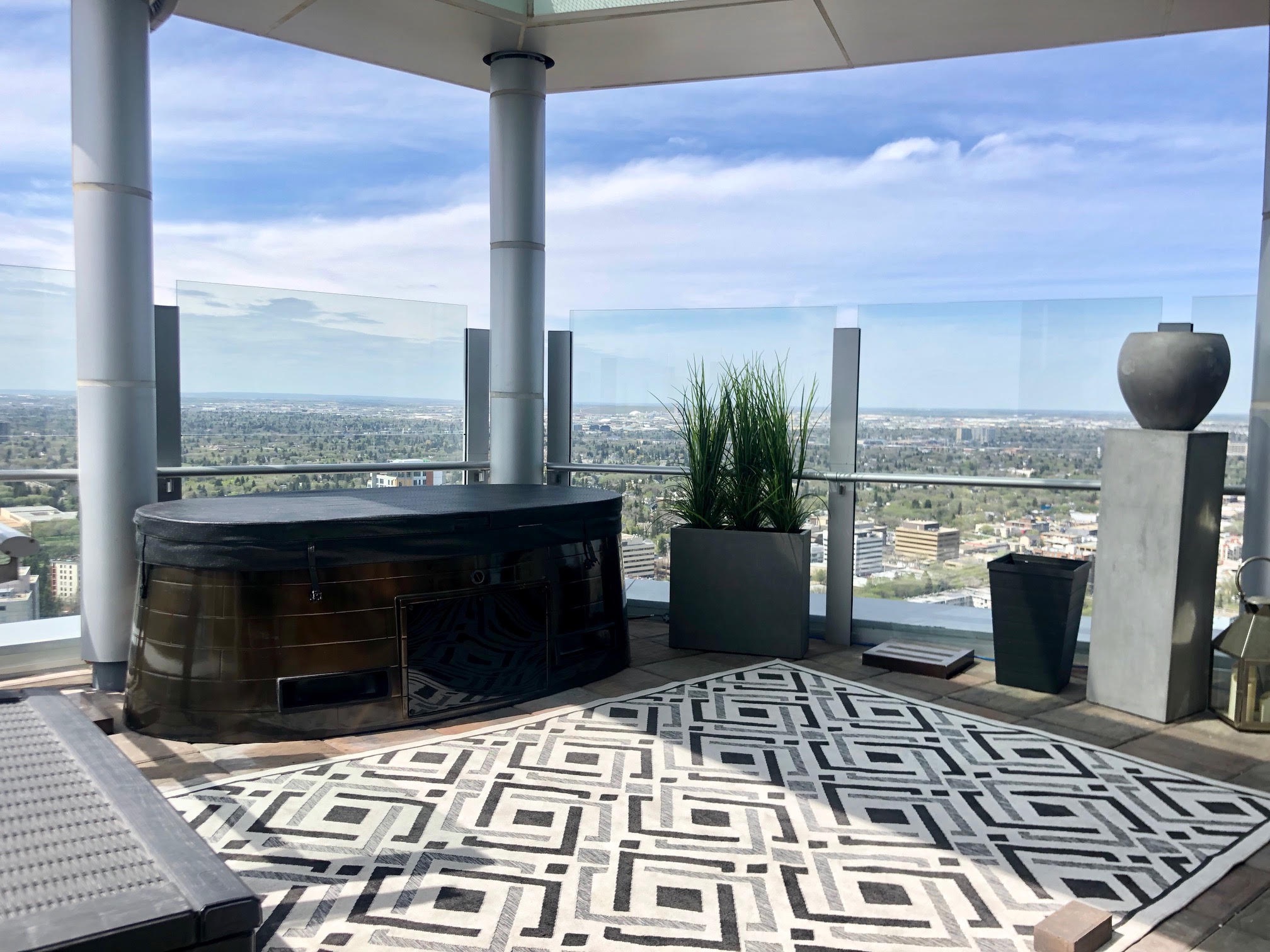 SpaBerry | 2 Person Portable Hot Tub