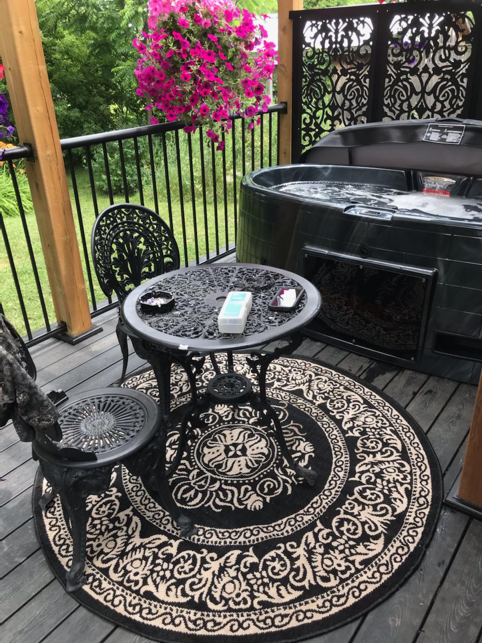 SpaBerry | 2 Person Portable Hot Tub